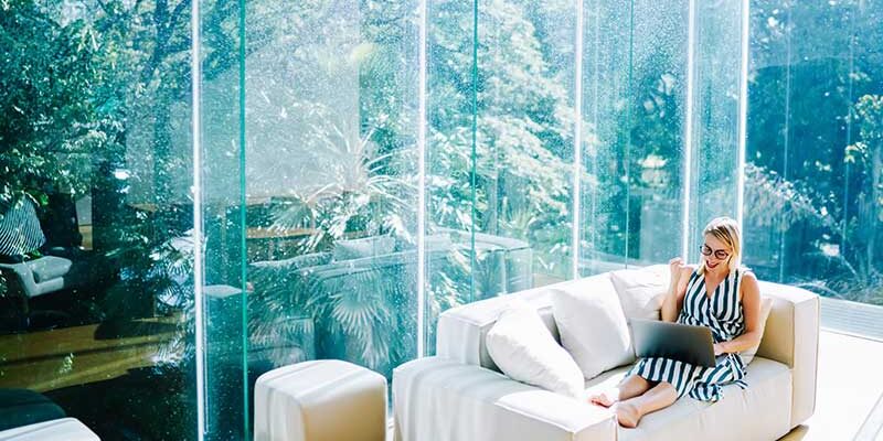 Window Over Mirror On Tracks